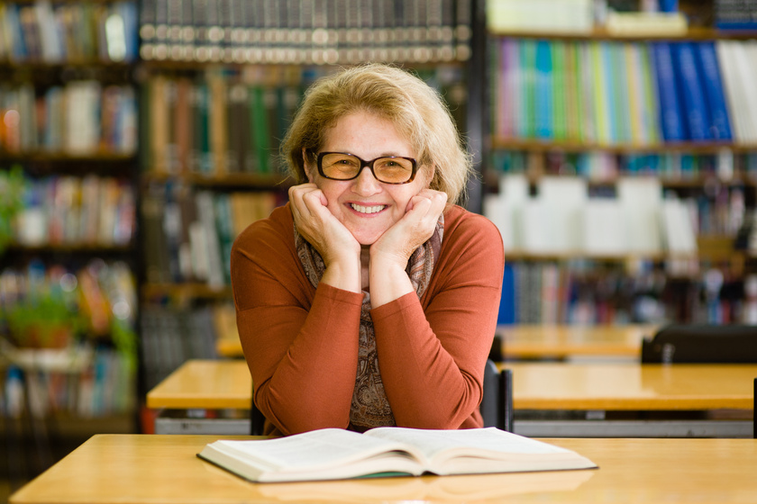 Why Memory Care In Pennsburg, PA, Should Provide An Onsite Library For ...